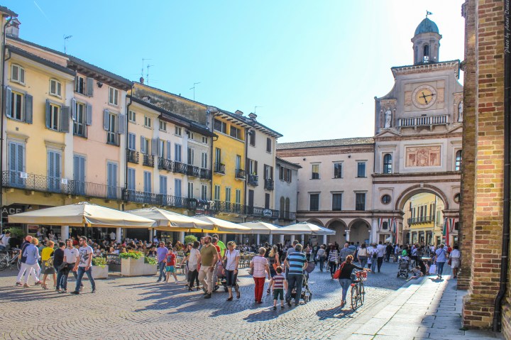 Crema – “So what does one do around here?” – "Somewhere in northern Italy"